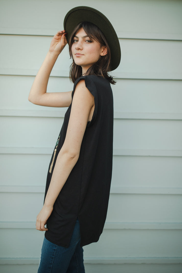 Black Block Tunic – Jennafer Grace