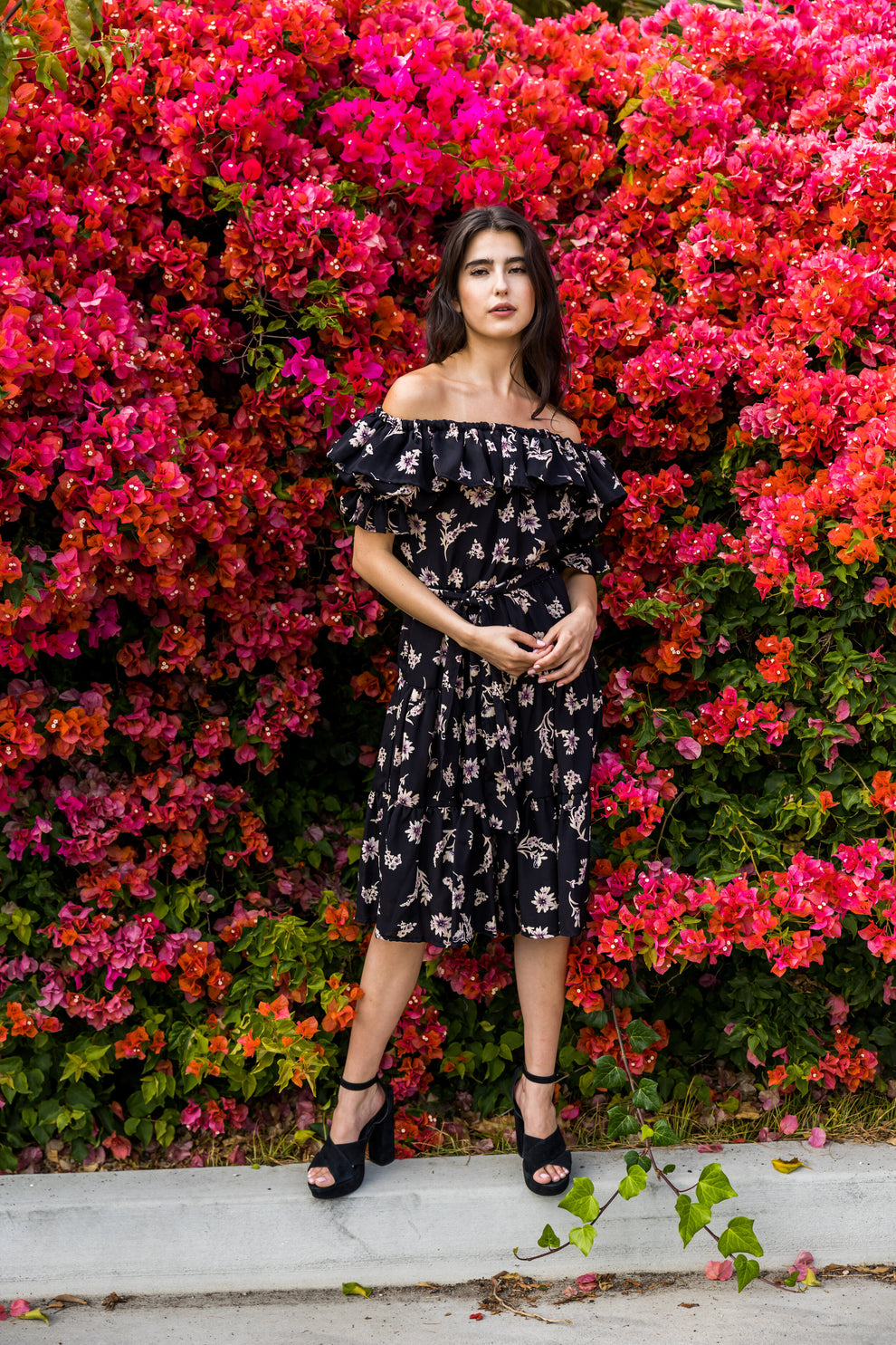 Lila Noir Veranda Dress – Jennafer Grace